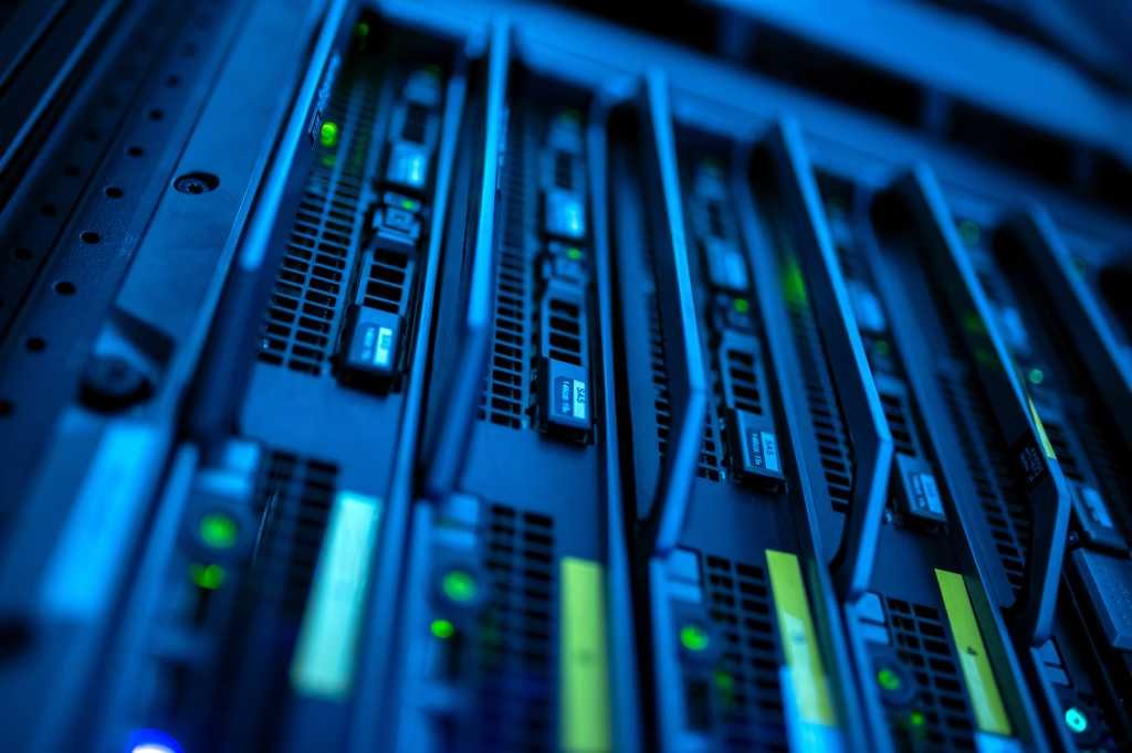 Embracing the Future: The Rise of CXL as a Leading CPU Interconnect ...