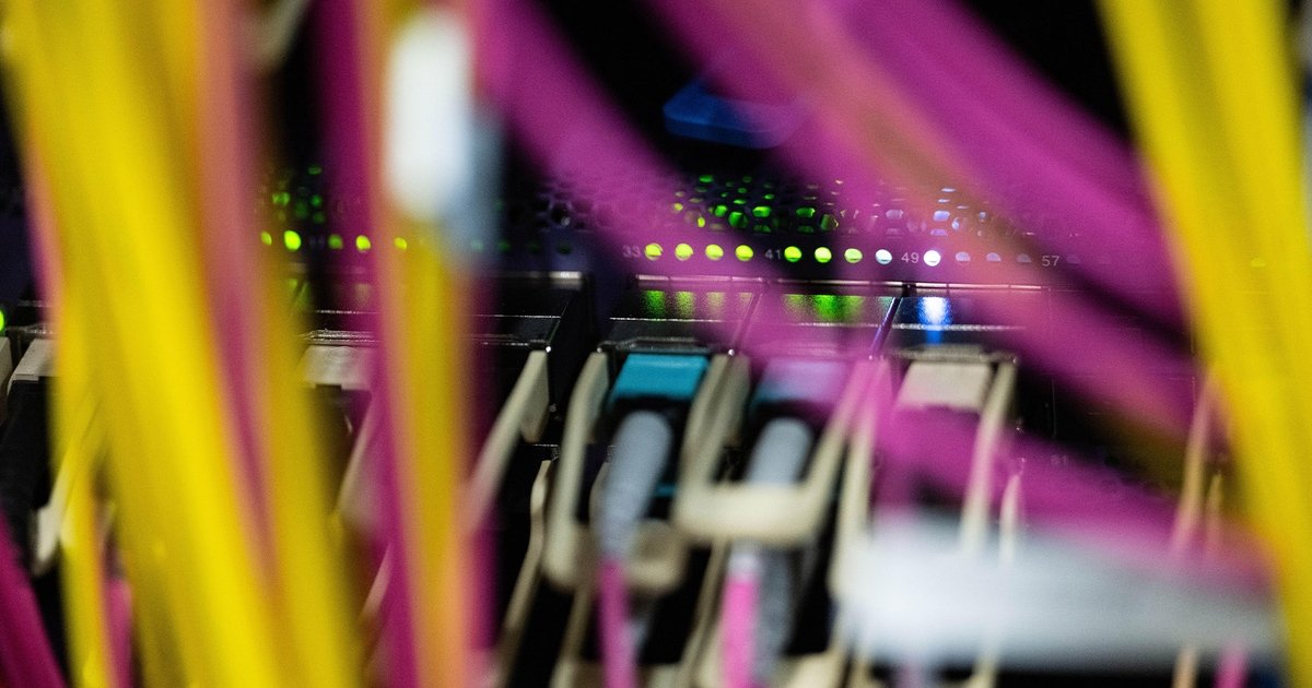 Maximizing Efficiency: Power Optimization Techniques for Data Centers - Silicon Flash