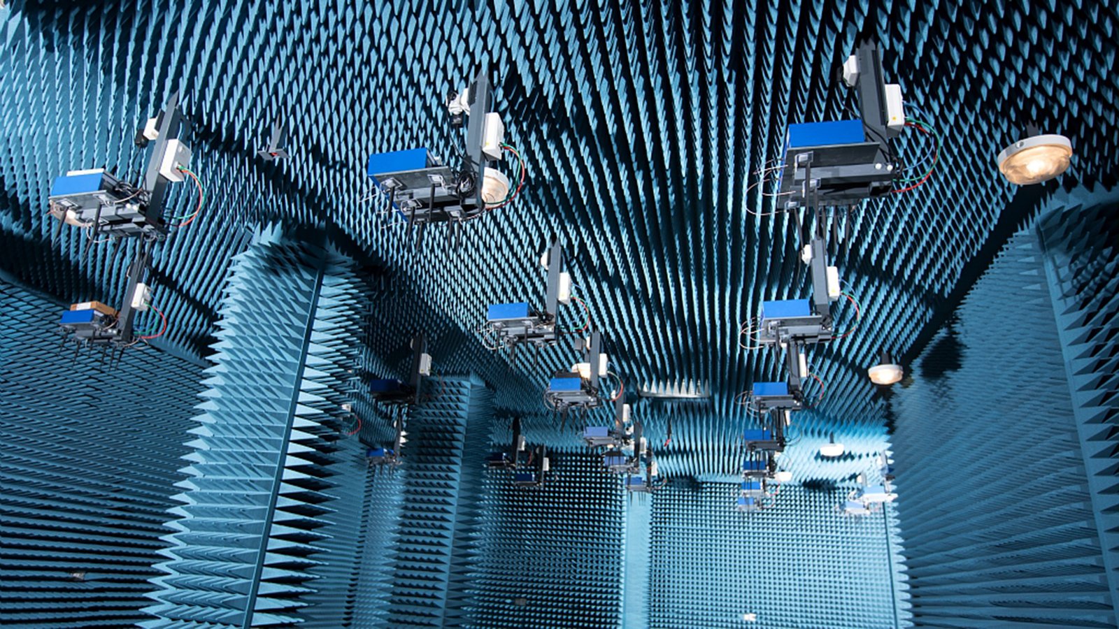 Revolutionizing the Digital Landscape: The Impact of SLICES on Infrastructure - Silicon Flash